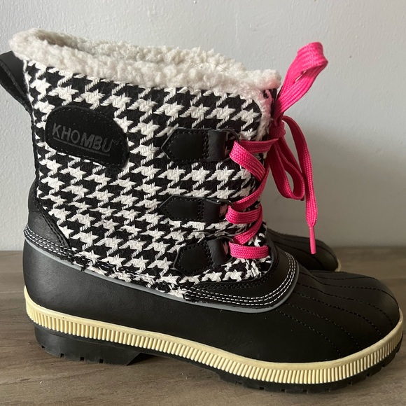 Khombu | Shoes | Khombu Boots Womens 9 Black Faux Fur Lined Winter Rain ...